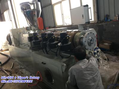 Cina Linea tubo dell'estrusione del tubo del PE dell'HDPE PPR del PE che rende a macchina espulsore di plastica in vendita