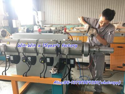 China Golf Plastic PE van pvc pp de Machine Enige Muur van de Pijpuitdrijving Te koop