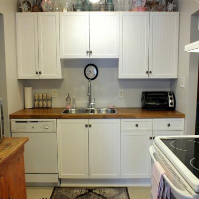 China Frameless oak wooden base cabinet glaze white kitchen cabinet from china for sale