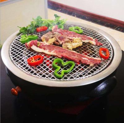 China Uniform Grid Gaps SS Barbecue Cooking Mesh Ensures Even Food Heating for sale
