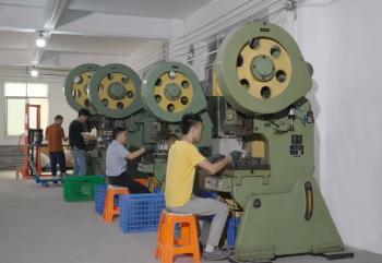 China Factory - Guangzhou Guanna Auto Parts Trading Co., Ltd.
