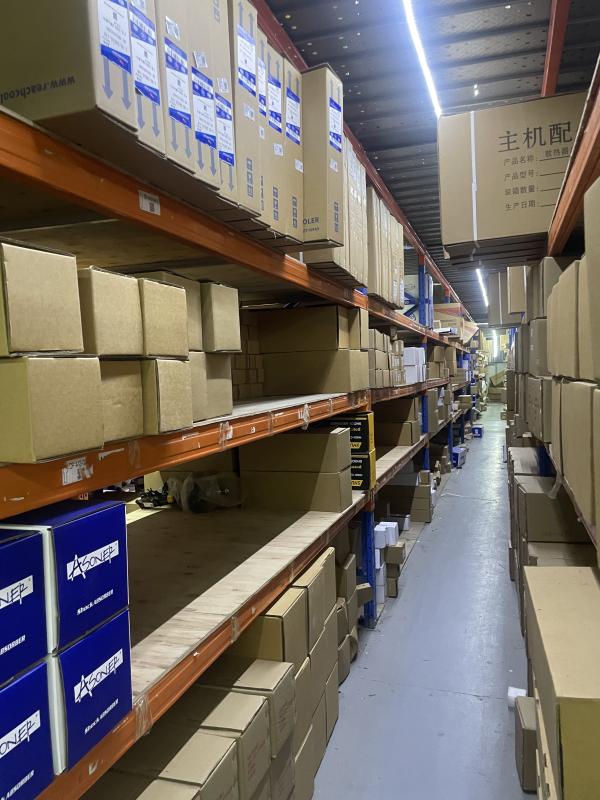 Fornitore cinese verificato - Guangzhou Guanna Auto Parts Trading Co., Ltd.
