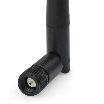 Cina Antenne senza fili di gomma a due bande di comunicazione dell'antenna 2.4GHz 5.8GHz di wifi con l'antenna maschio ad angolo retto di 3dBi SMA in vendita