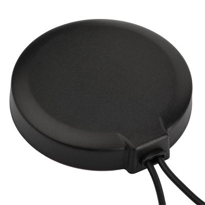 Cina 4G Wifi GPS 3 in 1 Outdoor Combination Antenna impermeabile 3M Adhesive Base Combo Aerial Antenna combinata esterna in vendita