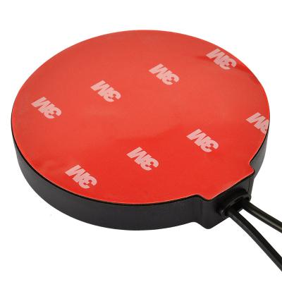 Cina 4G Wifi GPS 3 in 1 Outdoor Combination Antenna impermeabile 3M Adhesive Base Combo Aerial Antenna combinata esterna in vendita