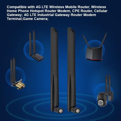 Cina Antenna 5g a 12dbi di alto guadagno SMA Bendabile 600-6000Mhz trasmette segnali stabili Omni 5G Antenna per router mobile wireless in vendita