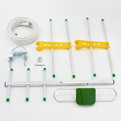 Cina 10 antenne satelliti di Hd del Yagi di DBi, un'antenna analogica all'aperto da 75 ohm TV in vendita