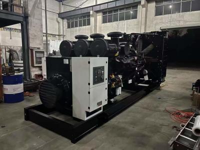 Cina Generatore diesel da 1500 kW con pinne di raffreddamento e motore Cummins 1200 kW in vendita