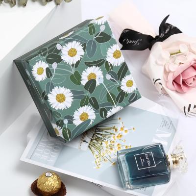 Cina Coperchio rigido su ordinazione decorativo e contenitori di regalo bassi del cartone per il pacchetto dello spuntino in vendita