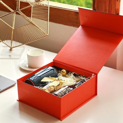 China Pre Wrapped Cardboard Flip Top Gift Boxes With Magnetic Catch zu verkaufen