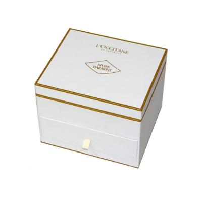 China Multifunctionele Kosmetische Giftdozen Twee Rijen met Grosgrain-Lint Te koop