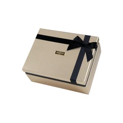 Cina I contenitori di regalo cosmetici decorativi di servizio del ODM, hanno annunciato i contenitori di regalo con il nastro fisso in vendita