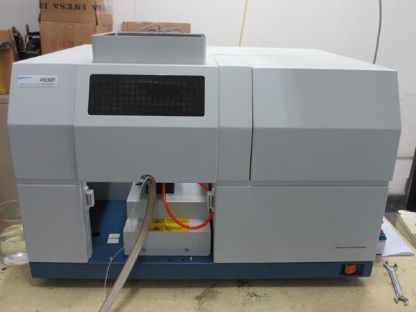 espectrofotômetro controlado da absorção atômica do PC 4530F