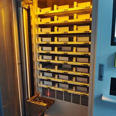 China Mobile Light Meal Fast Food Vending Machine Convenient With Customized Sticker for sale