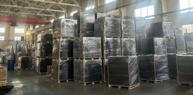Sound Reduction Black Recycled Rubber Flooring Tiles with Different Color EPDM Dots for Gym Weightlifting Area