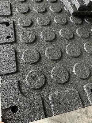 China Rubber Carpet Factory Wholesale Rubber Floor Tiles 1mx1m 0.5mx0.5m 20mm 30mm 40mm 50mm Thick for sale