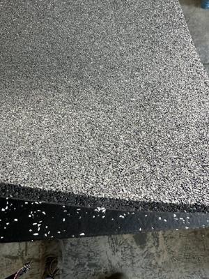 China 15mm-50mm Thickness Noise and Vibration Absorption Gym Flooring Surfaces 1m*1m 50cm*50cm Perfect for Fitness Enthusiasts for sale