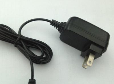 China carregador de 5V 1A 2A luc para o adaptador da montagem da alameda da bateria à venda