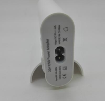 China adaptador branco do colore 5USB à venda