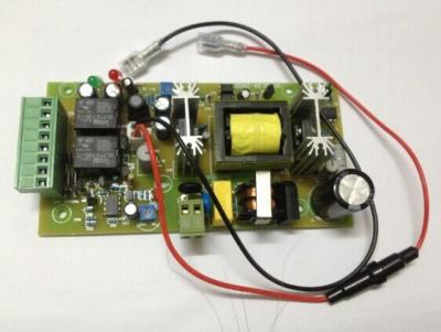 China Fuente de alimentación 12v 3a 5a con batería de respaldo cargador automático de baterías para máquina de control de acceso en venta
