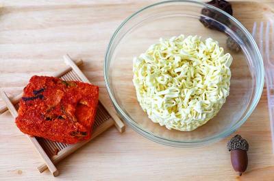 China FD Instant Egg-tomato Noodles for sale