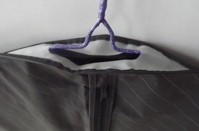 China Tampa preta de pouco peso durável respirável do vestido do saco de vestuário do terno à venda