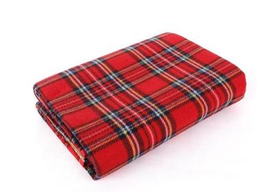 Cina Materiale impermeabile di campeggio all'aperto rosso della spugna del poliestere della coperta di picnic della stuoia in vendita