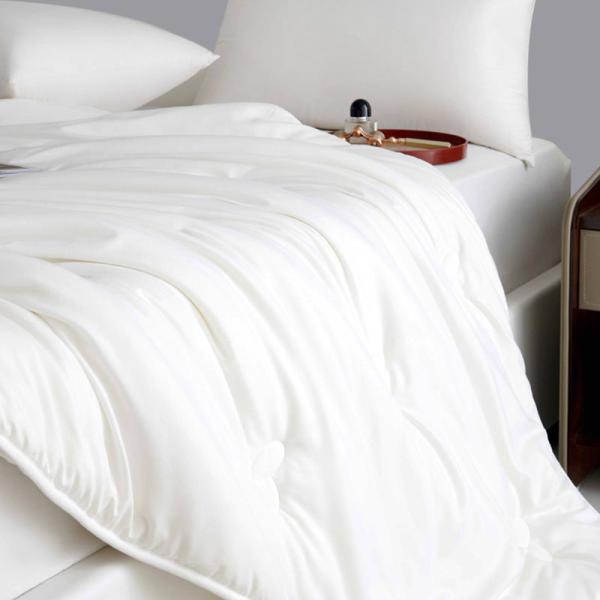 Quality Maternal and Infant Level Unstained Summer Cool Quilt Filling 100% Silk Handmade for sale