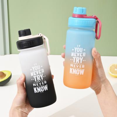 Cina Stampa UV Gradiente Space Pot Frosted Bottiglia di plastica per sport Acqua per le attività in vendita