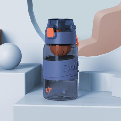 Cina Bottiglia d'acqua da fitness da 500 ml, portatile e antidroppo, ideale per le attività aziendali. in vendita