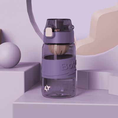 Cina Bottiglia d'acqua da fitness da 500 ml, portatile e antidroppo, ideale per le attività aziendali. in vendita