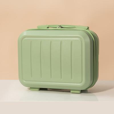 中国 14インチ価値キャンドリーカラー ハンドバッグ ミニ収納 バニティケース 神dessの日プレゼント 販売のため