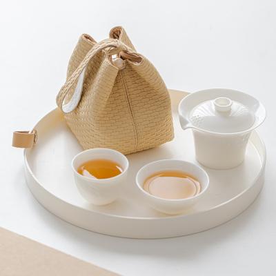Cina Set di tè in foglia di banana in porcellana bianca personalizzabile perfetto per il giorno dei pazzi d'aprile in vendita