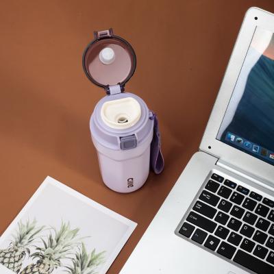 China Draagbare grote capaciteit Internet Celebrity Cup met 1 kleurengrafiek 400 ml waterbeker Te koop