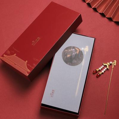 Cina Colori personalizzati Regali Nuovità Suichao Jiarui Pin 925 Placcato d'argento Gold Pin regalo scatola regalo di compleanno in vendita