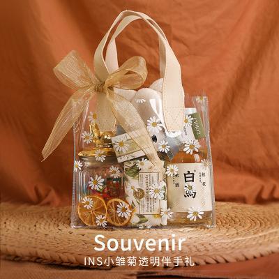 China Hotel en resort cadeautjes Little Daisy Handheld PVC boog lint cadeau doos voor Godin Dag Te koop