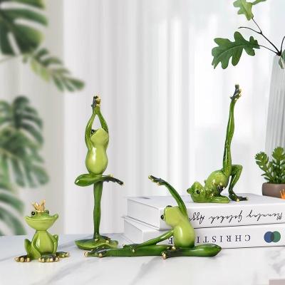 Cina Promozione Decorate Gift Glass Yoga Frog Resin Craft per TV e Wine Cabinet in vendita