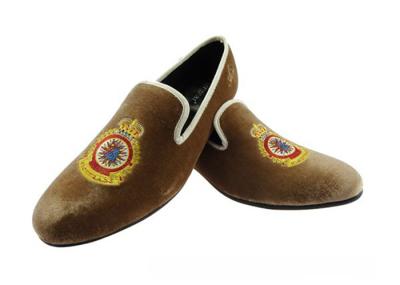 Cina Giallo Reale Giallo Uomo Loafers di pelle, Reale ricamato Uomo Loafers Casual in vendita