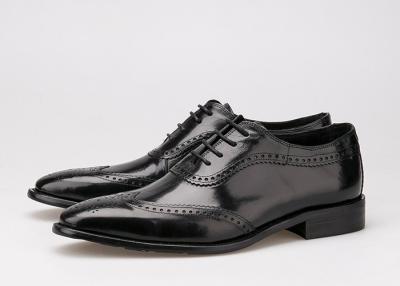 Cina Uomini neri scarpe d' affari, scarpe di Oxford intagliate, scarpe di cuoio a lacci, scarpe di Brogue. in vendita