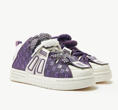 Cina Scarpe da ginnastica da pelle da donna di stile Patchwork Scarpe da ginnastica da piattaforma casual da donna in vendita