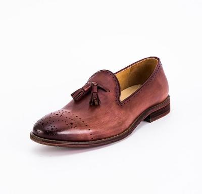 China Zomer Bruine Mensen Lederen Loafers Schoenen Slip On Brogue Tassel Loafers Te koop