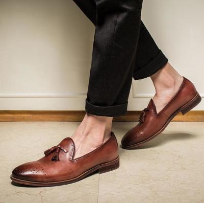 China Zomer Bruine Mensen Lederen Loafers Schoenen Slip On Brogue Tassel Loafers Te koop
