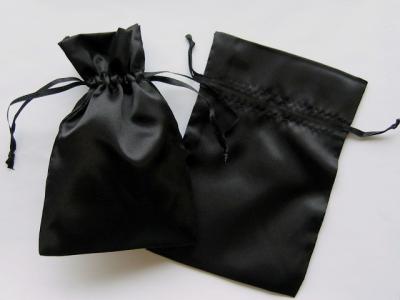 Cina Bene durevole variopinto del sacchetto del cordone del raso per il regalo di nozze d'imballaggio in vendita