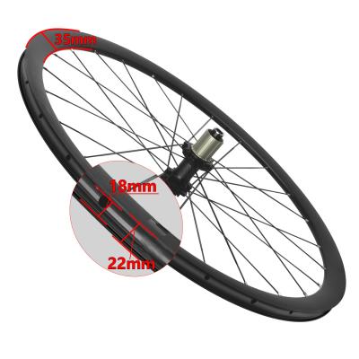 Cina 700C 35mm di profondità di strada bicicletta set di ruote con spigoli di trazione dritto e tubo di lega di alluminio in vendita