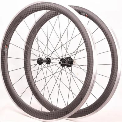 China 12K R13 V Brake System 700C Carbon Fiber Road Bicycle Wheelset with Aluminum Alloy Brake Surface and Pillar 1423 Spokes for sale