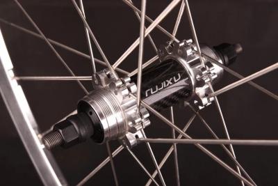 Cina Legatura di alluminio 700c Fixed Gear Bike Wheel Set Clincher Rim V Brake Per Corse di Campo in vendita