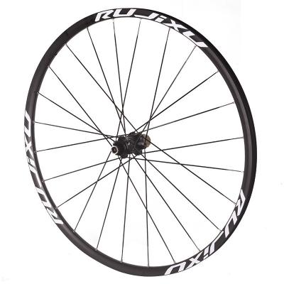 Cina Set di ruote per mountain bike da 26 pollici con 24 fori per raggi, cerchio in lega di alluminio ultraleggero, set di ruote per freno a disco in vendita