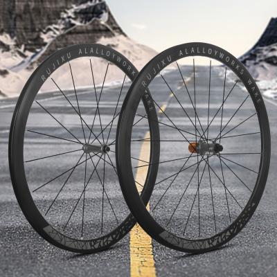 China Diamond Shaped 700c Clincher Wheelset V Brake Aluminum Alloy 50mm Height For Disc Brake for sale