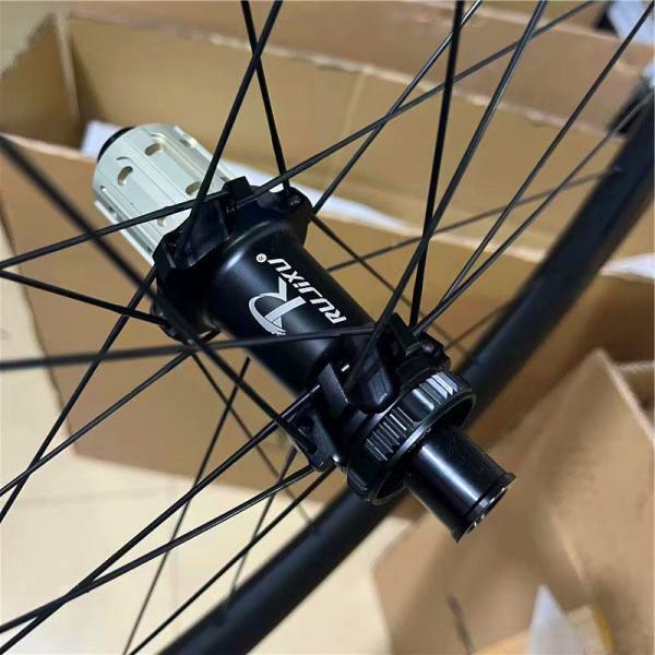 Quality 700C Carbon Fiber V Brake Wheelset 60T Ratchet Road Bicycle Wheelset With V/C for sale