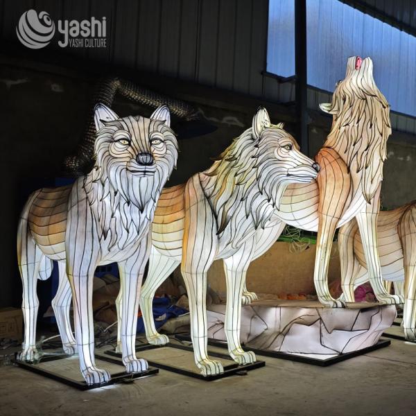 Quality Custom Wolf LED Lantern Set, Realistic Wild Wolf Animal Light Sculpture for for sale